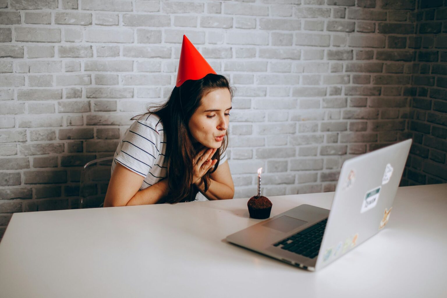 How to celebrate a promotion: 21 ideas🎉 - The Grown-Up School