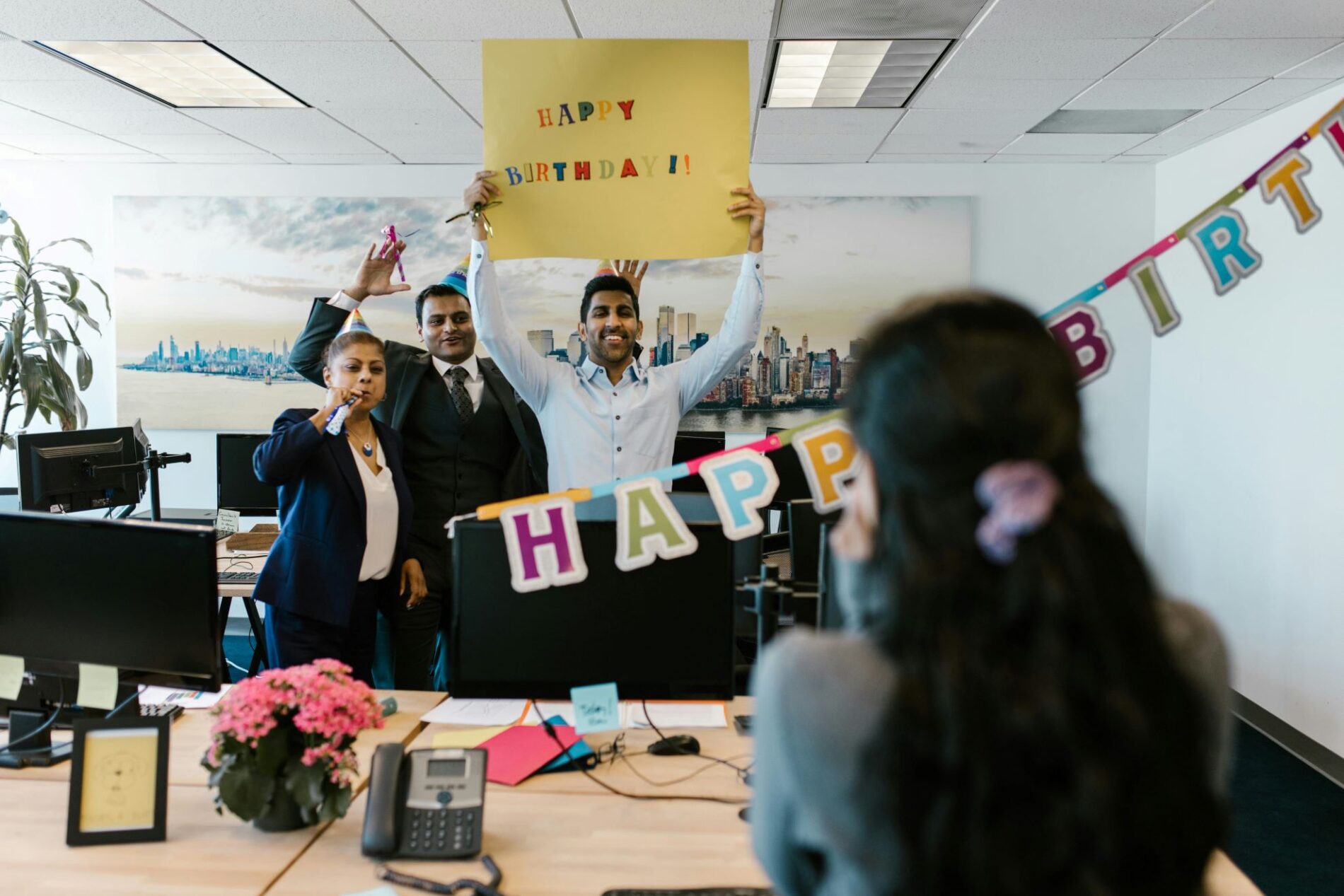 How to write birthday wishes for a coworker (with examples!) 🎂 - The ...